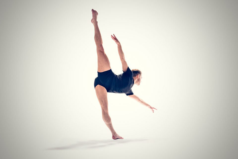 Denyer.pro | Commercial, Dance and Poledance Photography